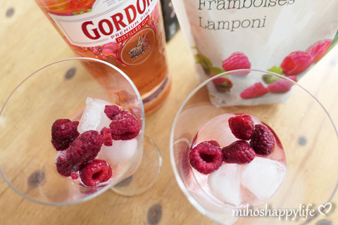 How to make a Pink Gin Tonic Cocktail | Recipe | Miho's Happy Life