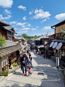 Traditional Japanese-Style Starbucks in Kyoto | Kiyomizu Ninenzaka ...